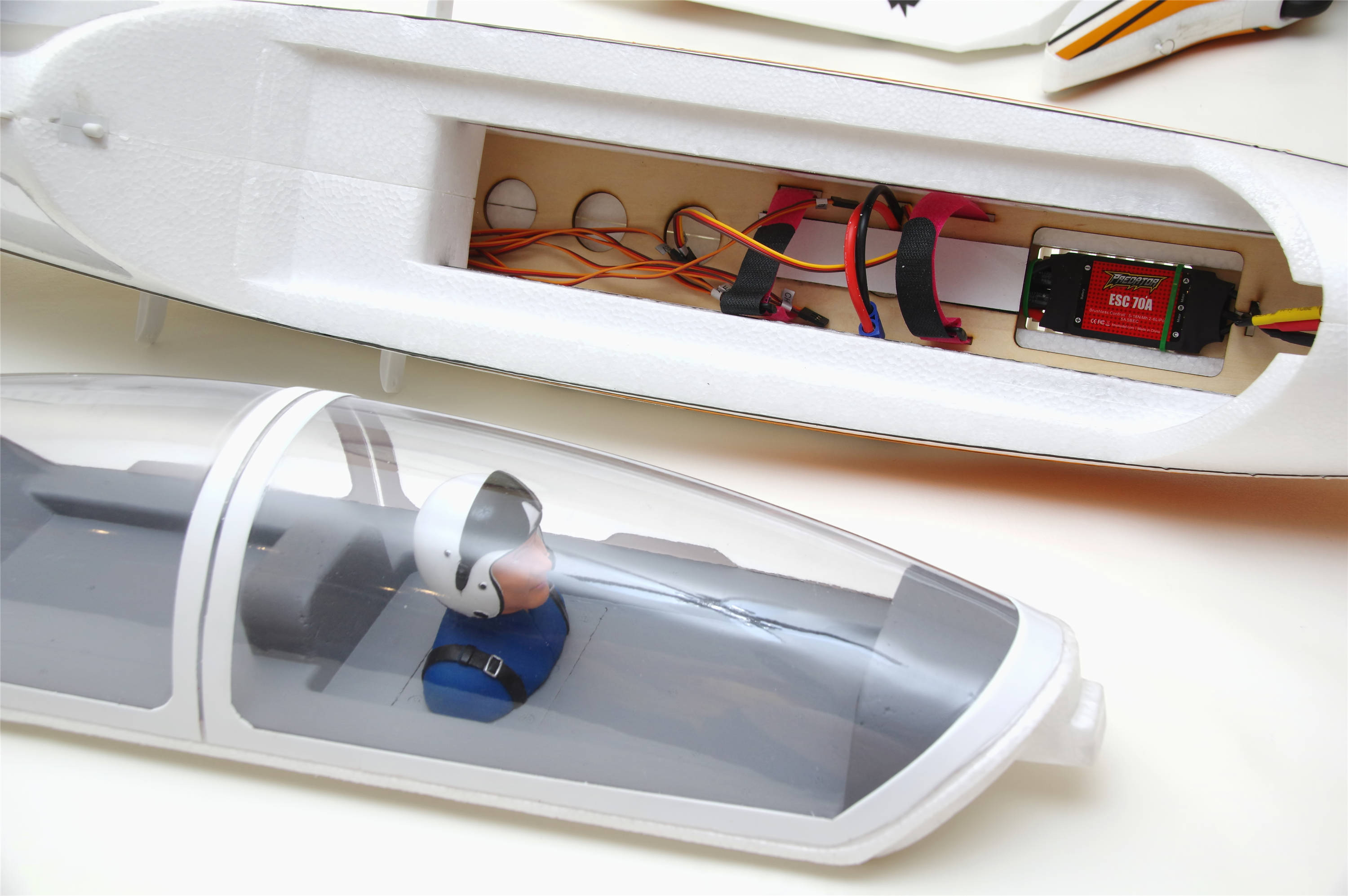 FMS Fox 3000mm Aerobatic EP Glider PNP | RcHubiQ.eu